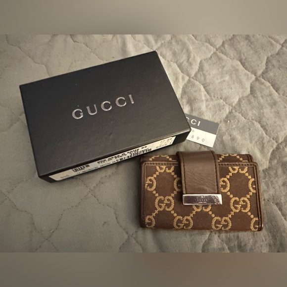 Gucci | Bags | Gucci Brown And Gold Key Holder | Poshmark